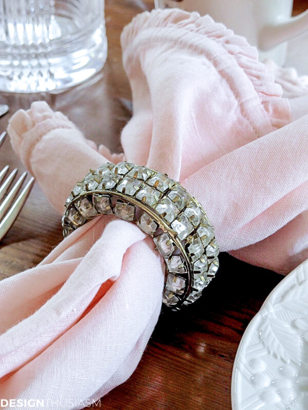 10 Tabletop Tips: Simple but Lovely Table Setting for Lunch