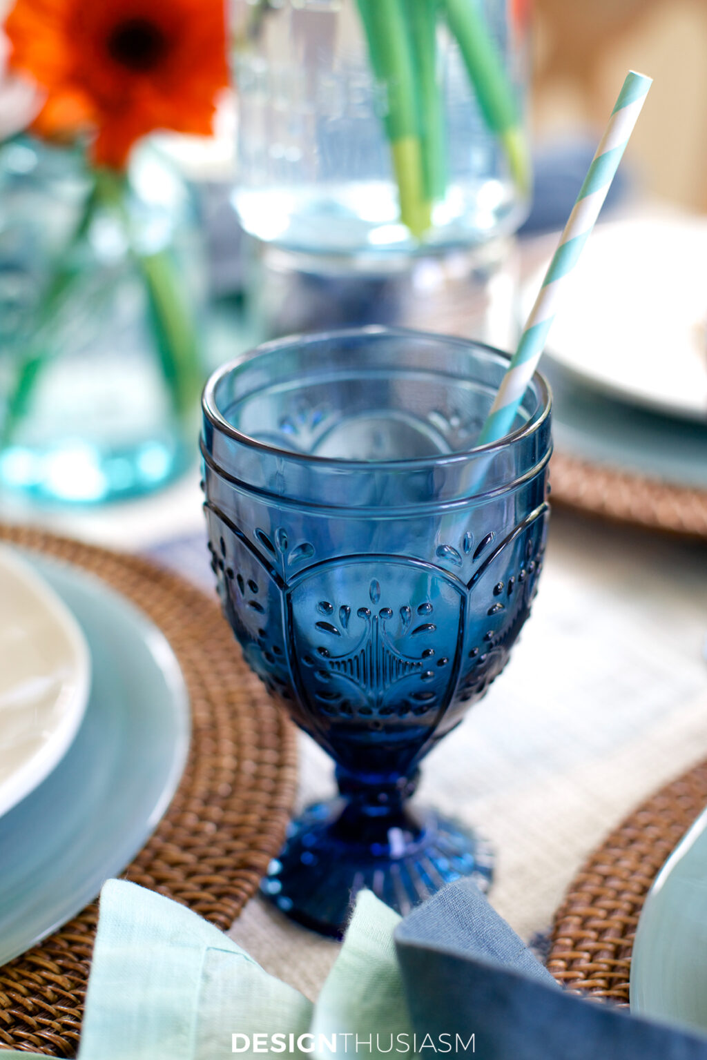 Coastal Decor: Clambake Themed Table for Summer Entertaining