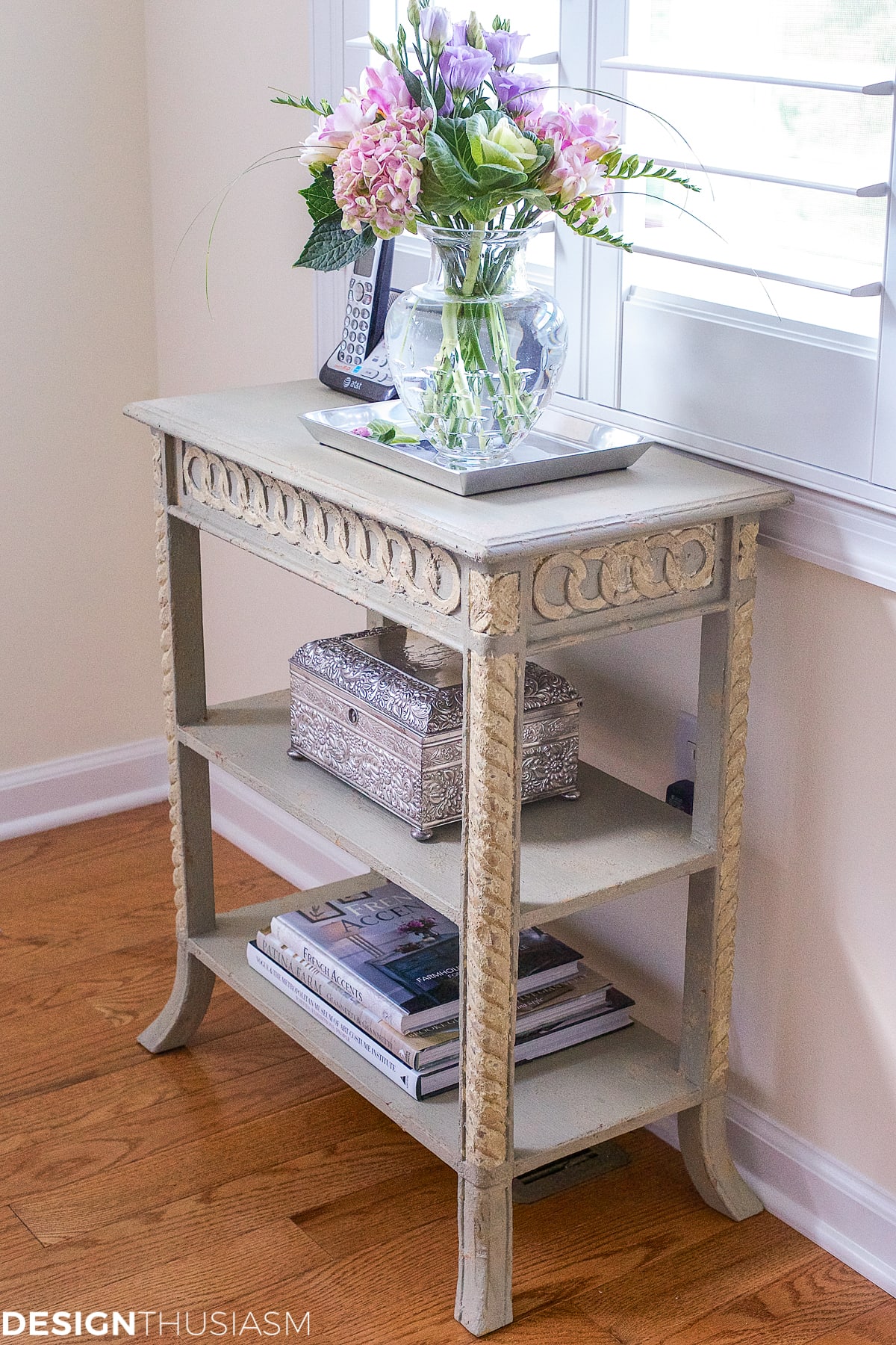 Small Accent Table How To Decorate A Tiny Living Room Corner Small Accent Table How To Decorate A Tiny Living Room Corner