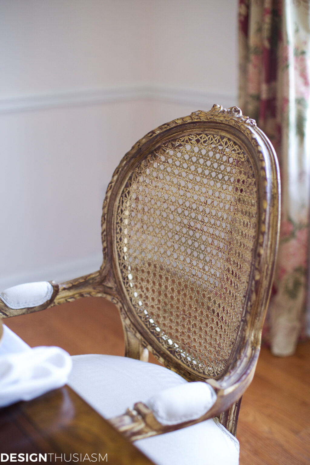 Setting a Dining Table to Reflect Your French Country Style