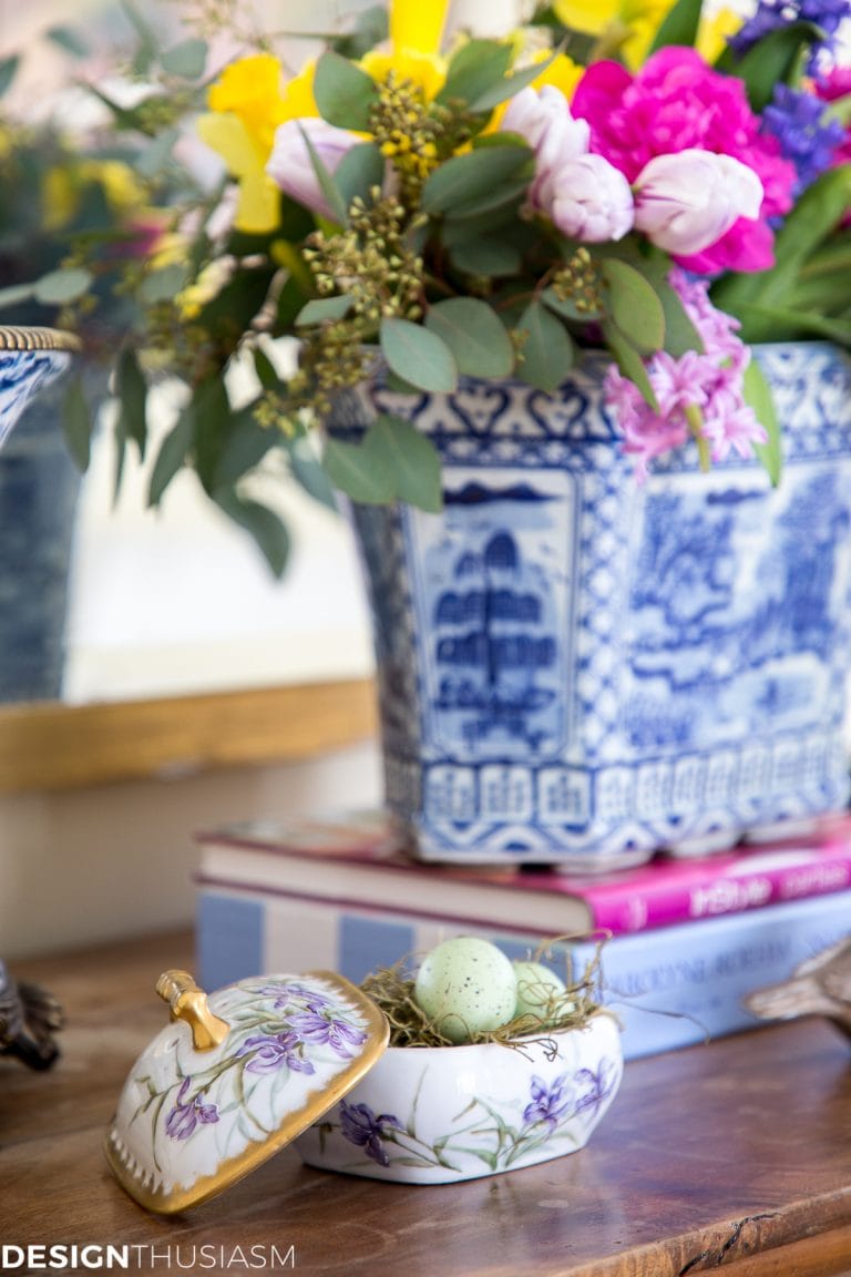 Spring Decorating: Styling a Seasonal Vignette with Chinoiserie