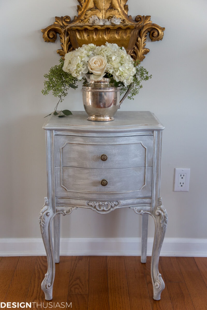 DIY Chalk Painted Table Makeover - Easy Step by Step Tutorial
