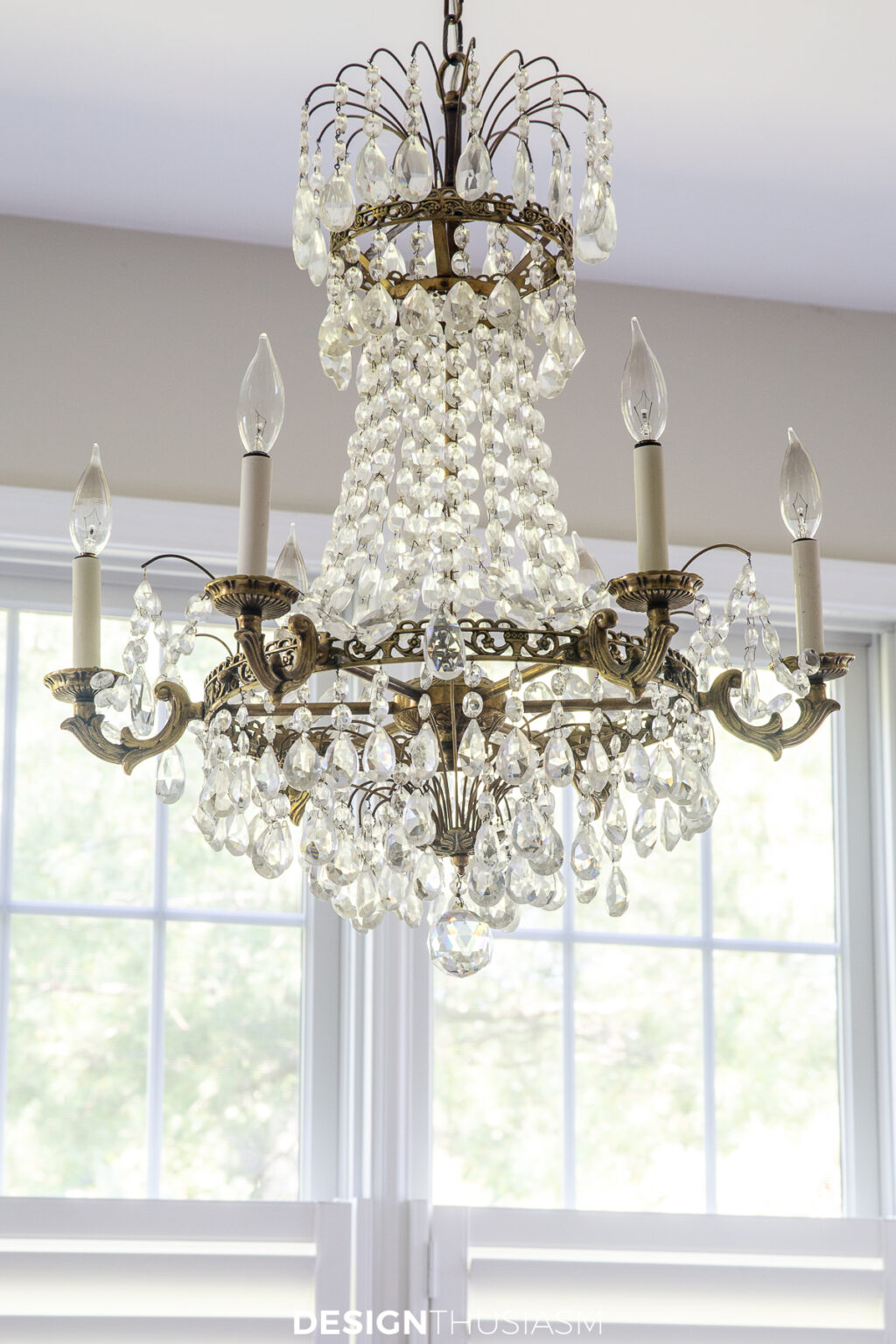 Selecting and Styling with Affordable French Farmhouse Lighting