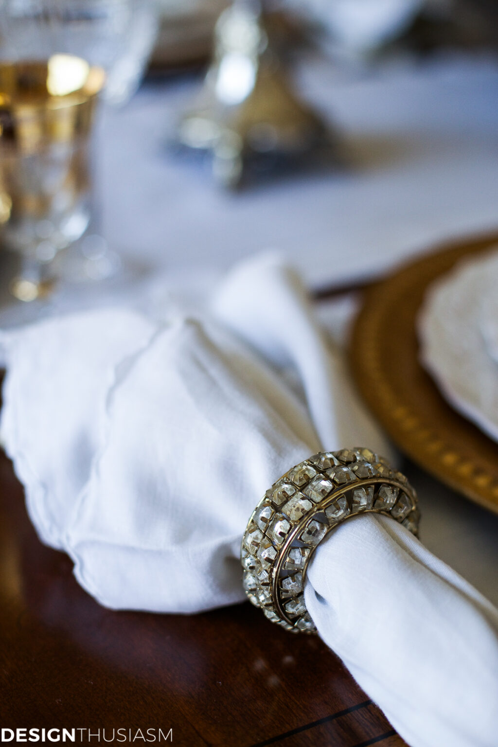 Setting a Dining Table to Reflect Your French Country Style