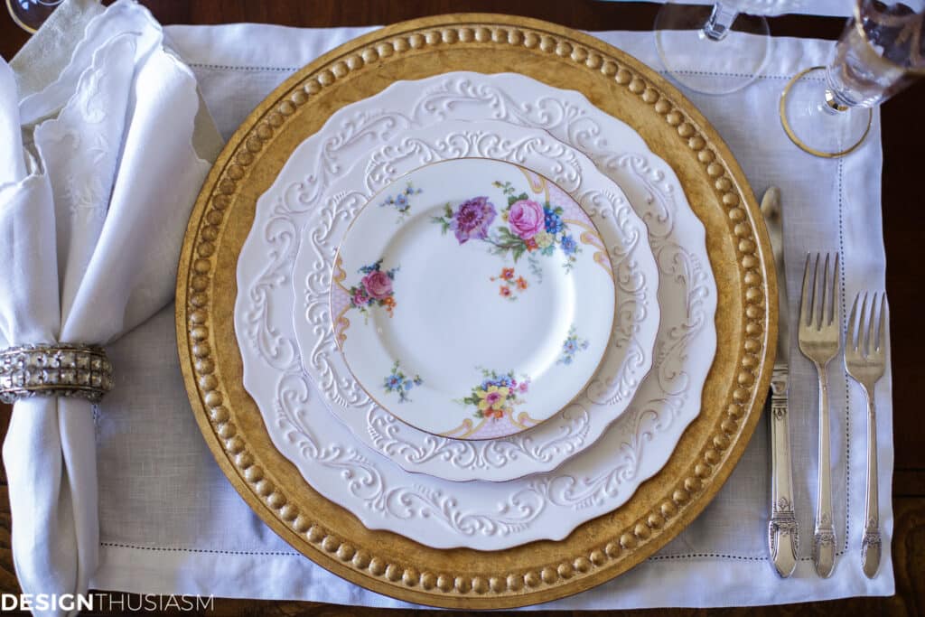 Setting a Dining Table to Reflect Your French Country Style